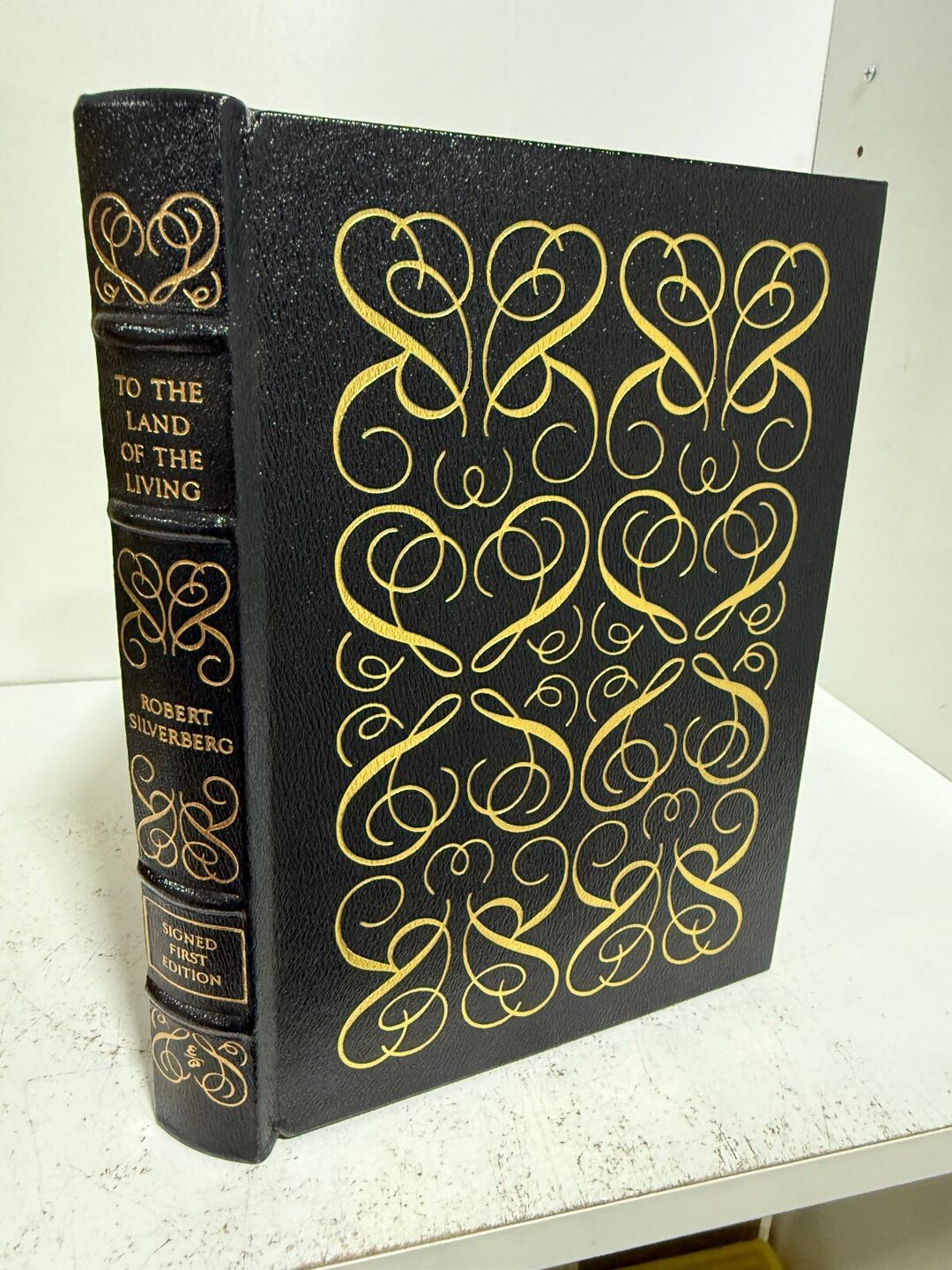 Easton Press to the Land of the Living - Robert Silverberg SIGNED Sci ...