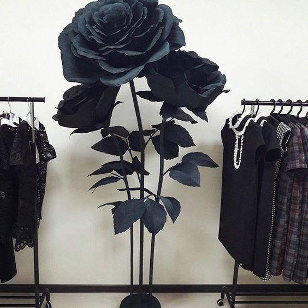 Dramatic Black Rose Set Free Standing Paper Roses Interior - Etsy