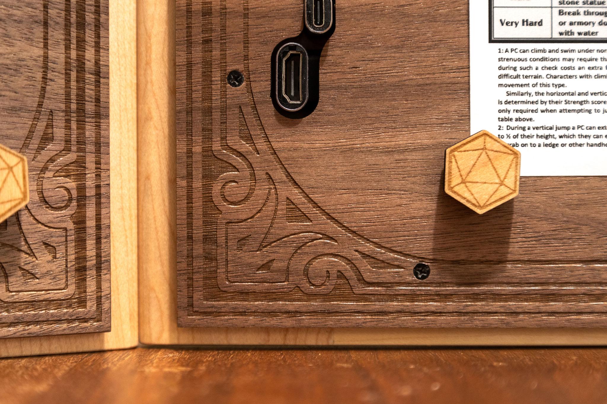 Dungeon Master Screen, Game Master Screen With Digital Display, Monitor ...