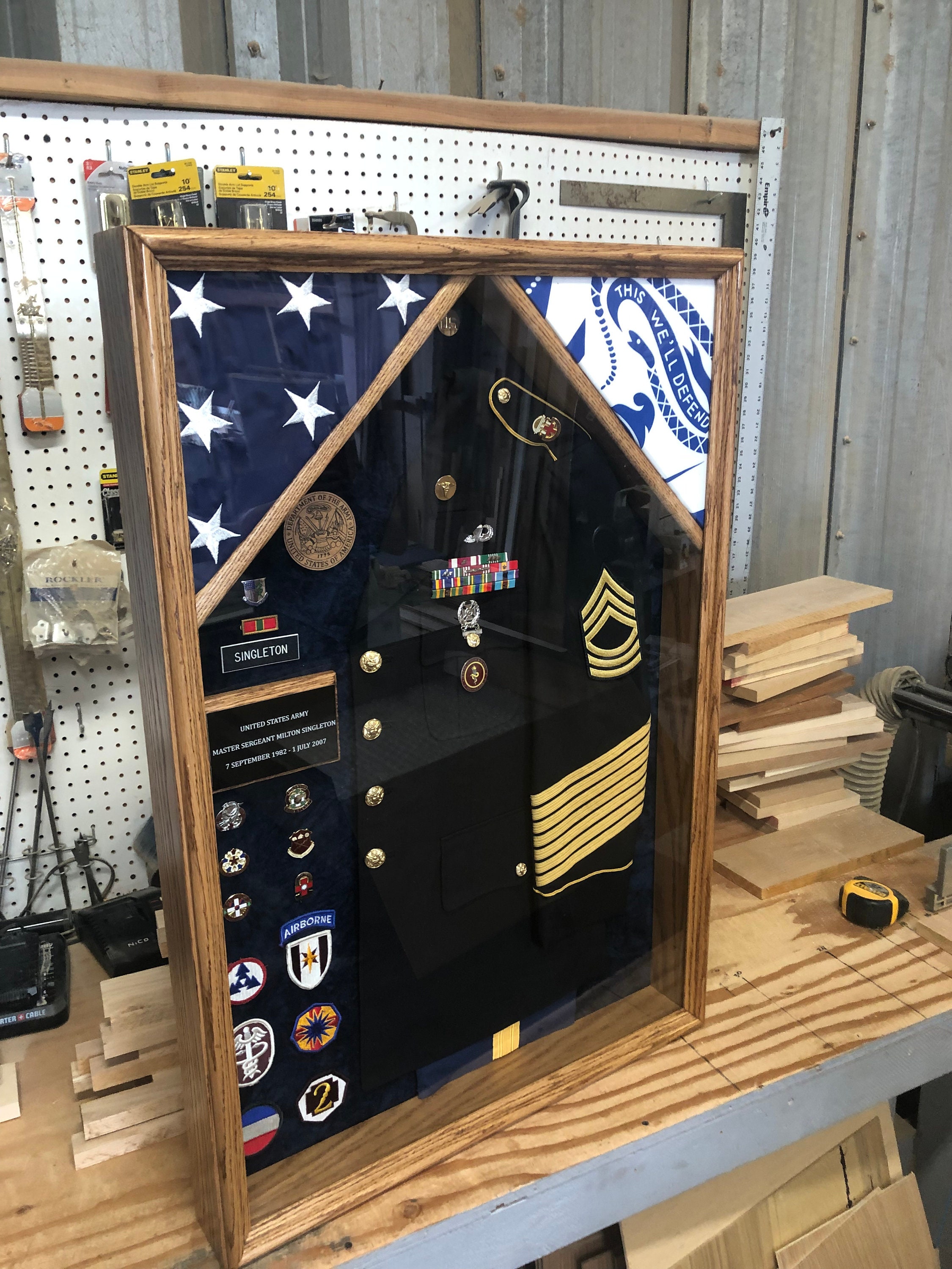 Military Uniform Shadow box FREE SHIPPING lower 48 states - Etsy.de