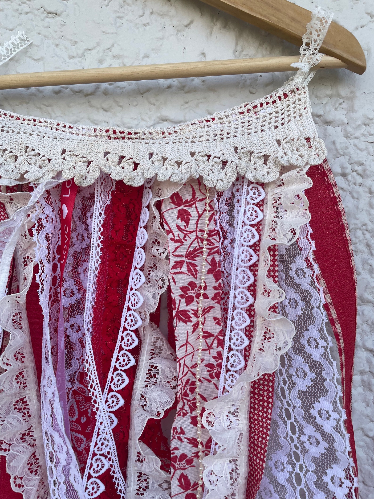 Americana Scrappy Rag Flag Shabby Chic Lace Flag, 4th of July Patriotic ...