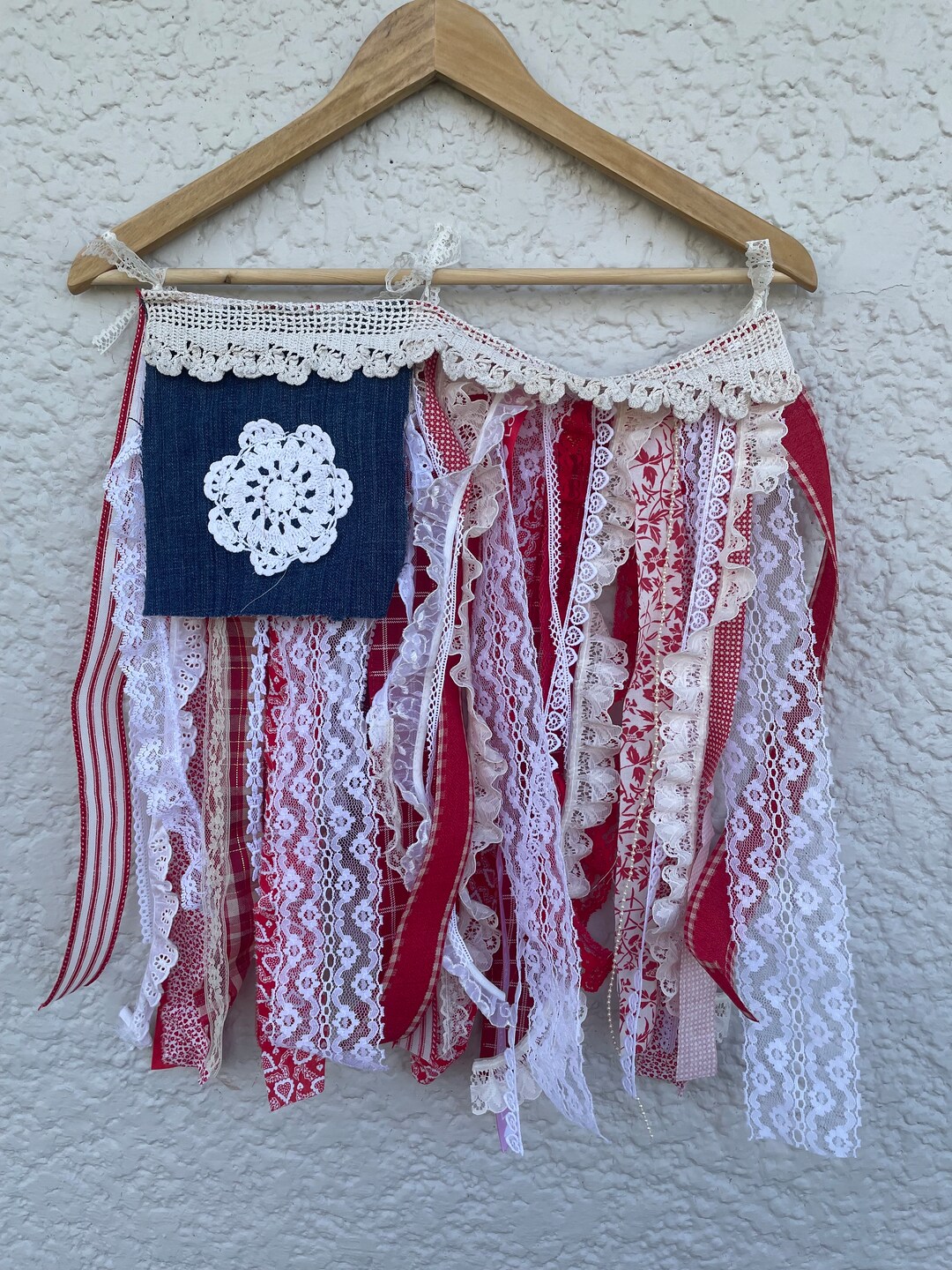 Americana Scrappy Rag Flag Shabby Chic Lace Flag, 4th of July Patriotic ...