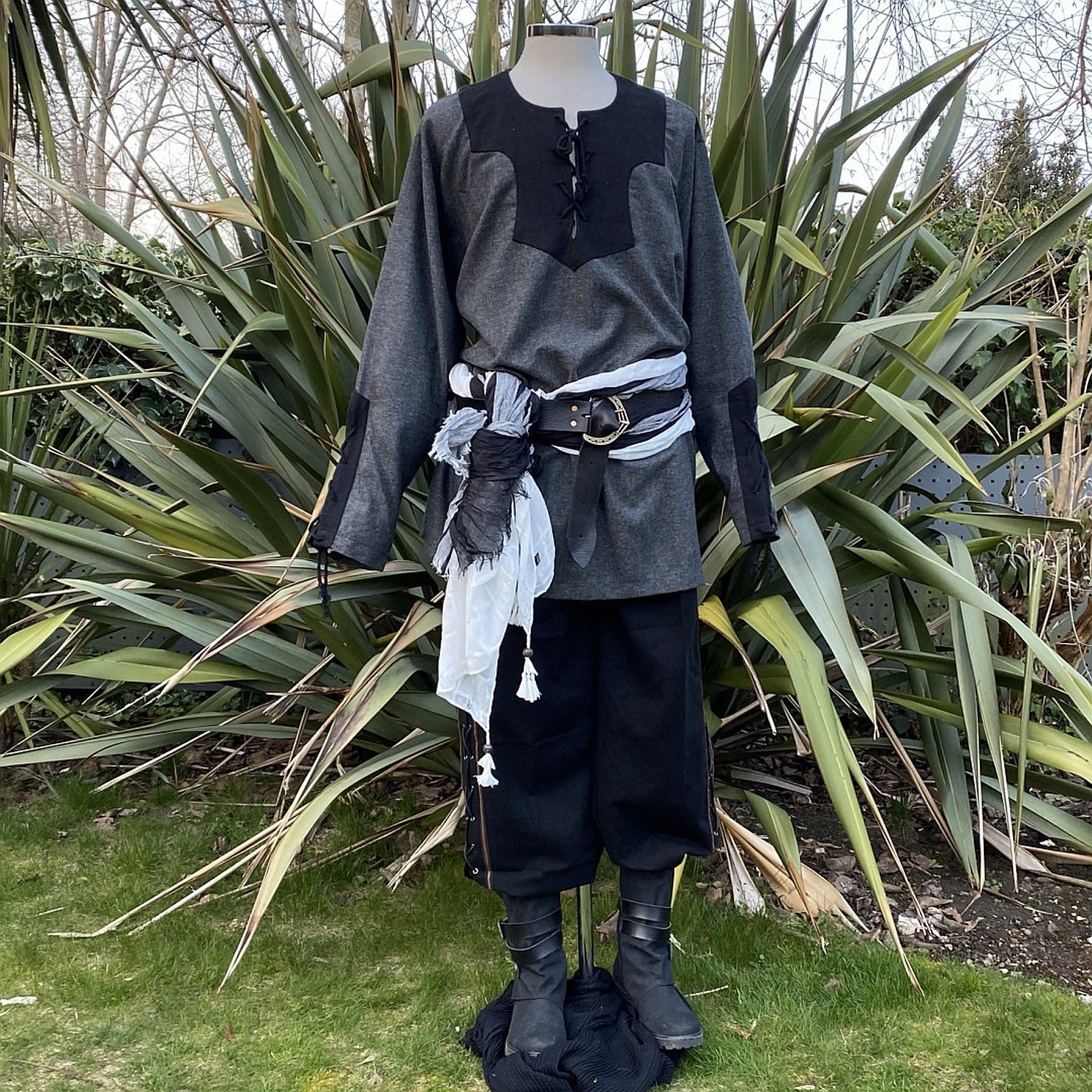 Tenue GN / Set 4 pièces / Mage de combat / Robe à capuchon / - Etsy France