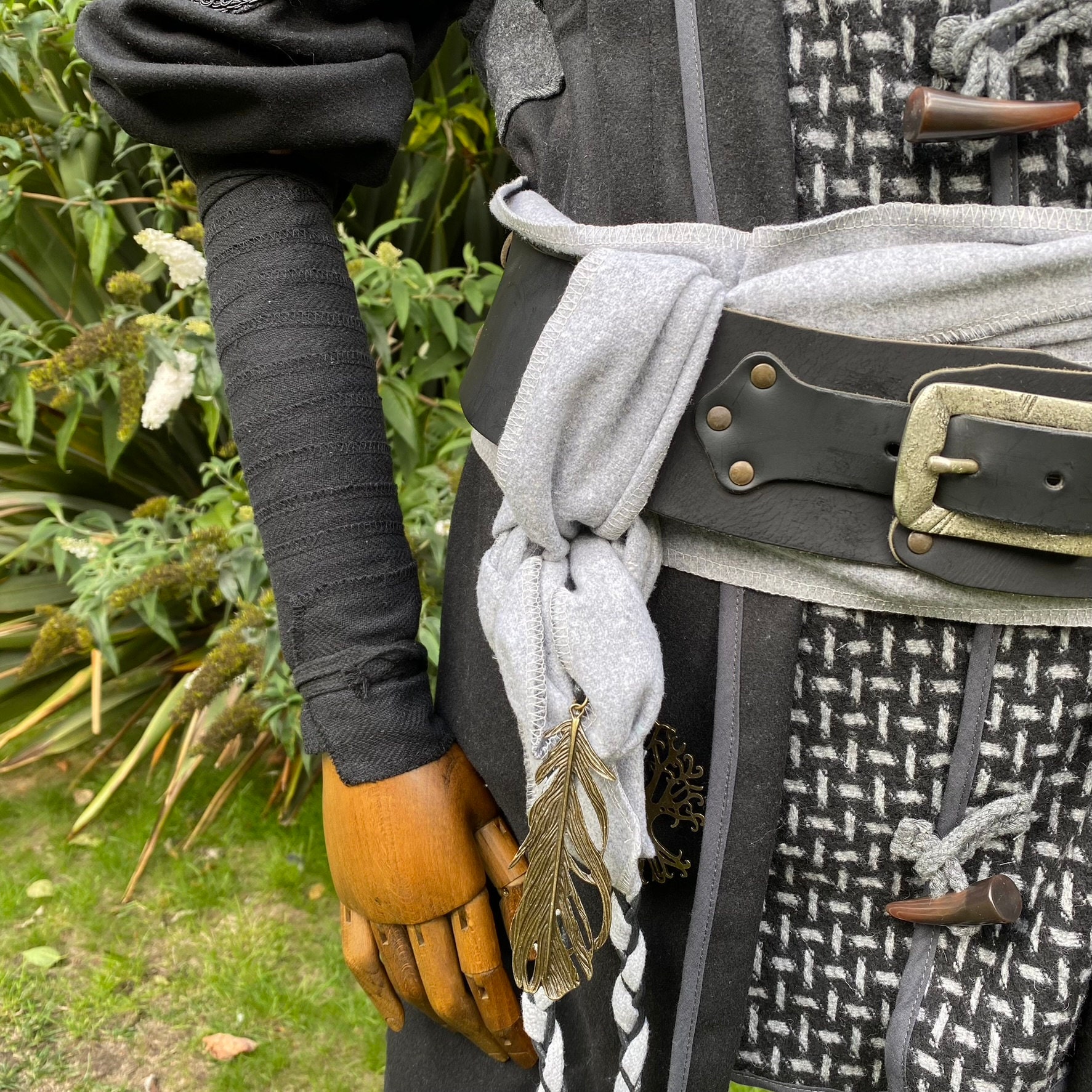 Medieval Arm Wraps Black Herringbone Wool for LARP Cosplay - Etsy