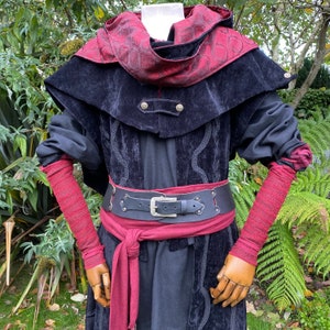 Medieval Arm Wraps - Red Herringbone Wool Mixture - Etsy