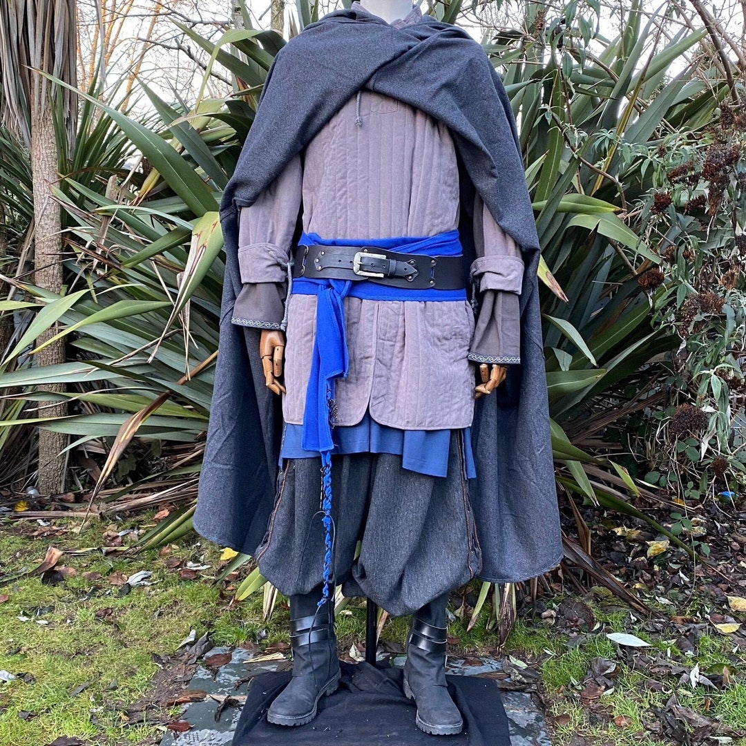 Medieval Knight Costume 4 Pieces Cloak in Grey Gambeson - Etsy