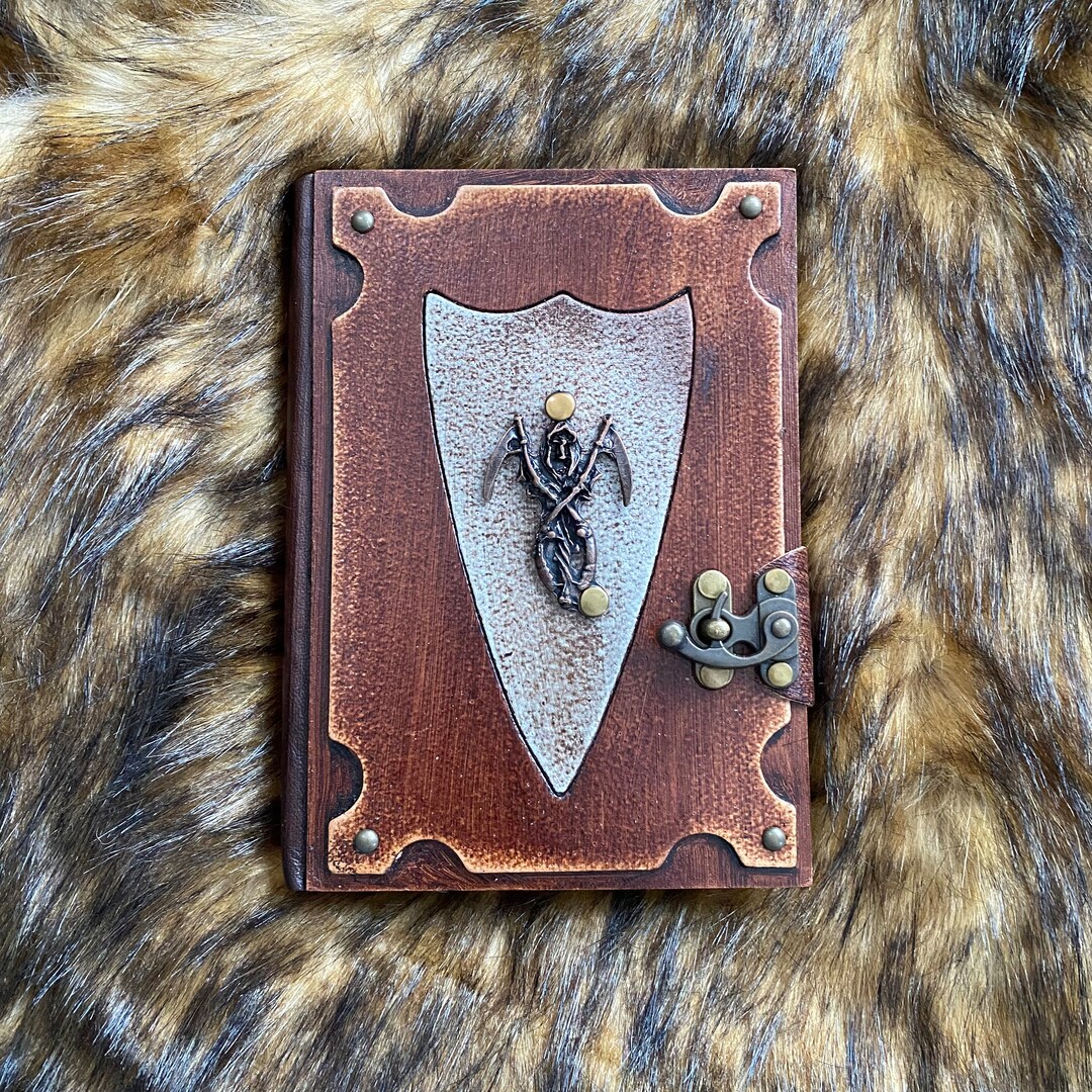 Leather Bound Journal With Metal Clasp and Reaper Shield Brown A5 Note ...