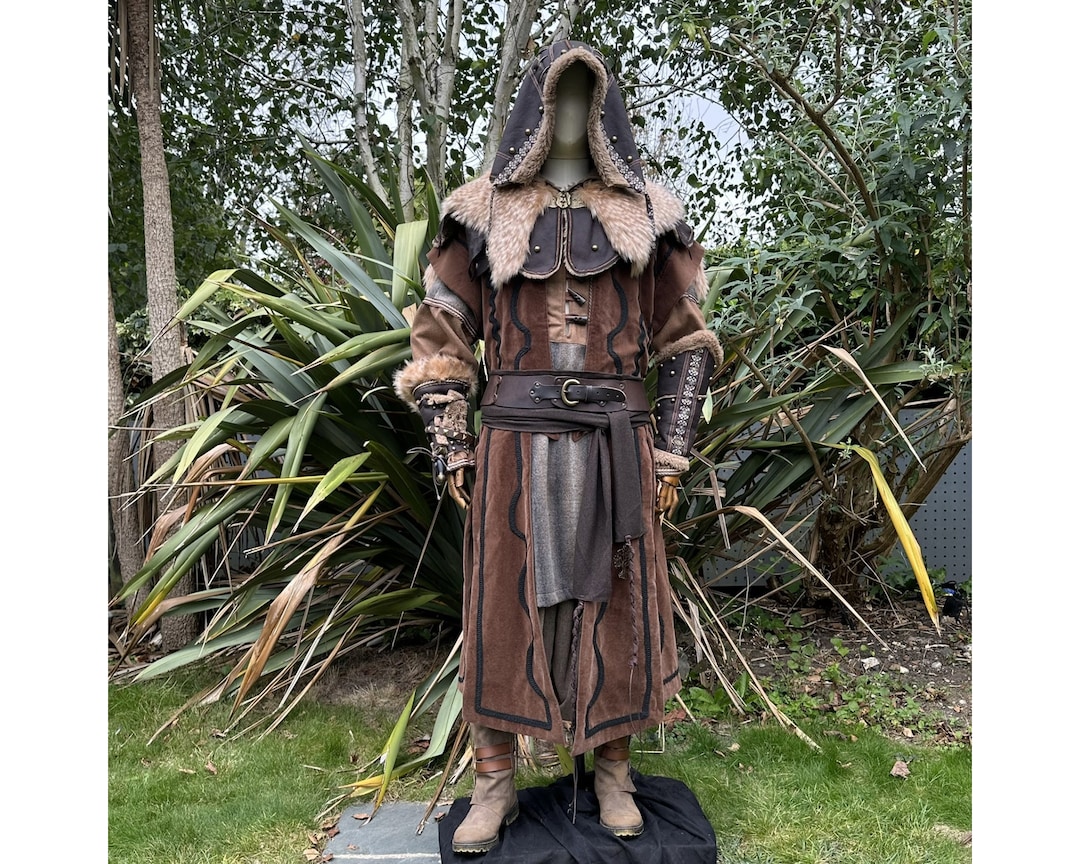 LARP Dwarf Warrior Outfit B, 7 Pieces, Panel Waistcoat, Mohair Tunic ...