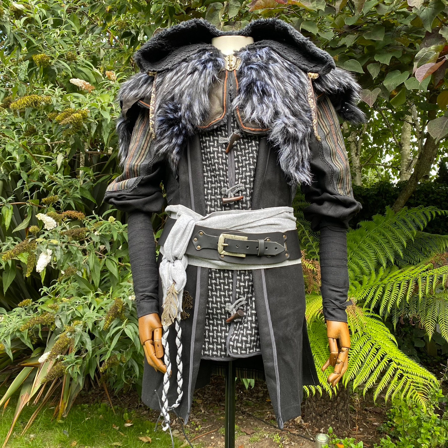 Medieval Arm Wraps Black Herringbone Wool for LARP Cosplay - Etsy