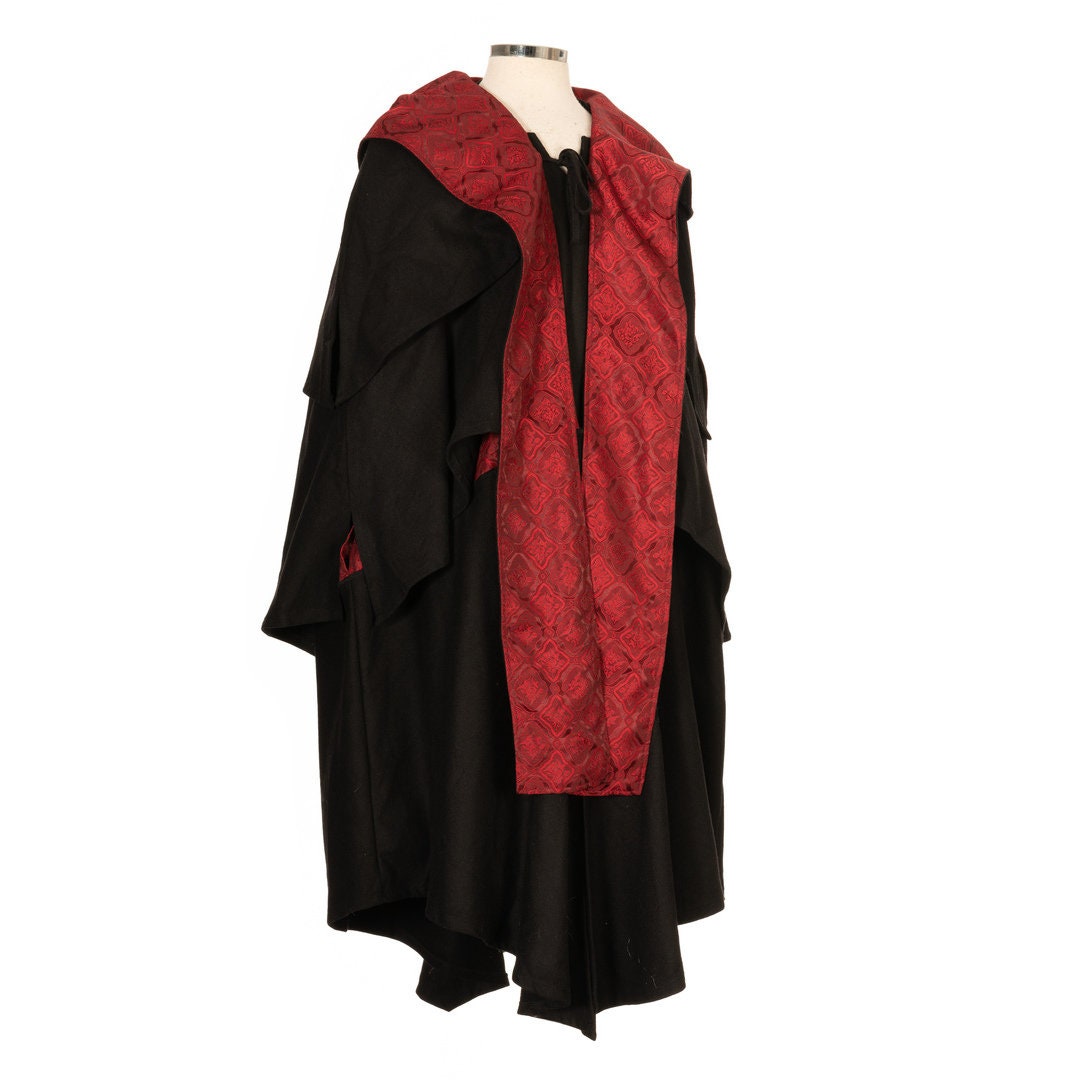 LARP Cloak / Wool / Black & Red / 3 Layered with Elaborate Red | Etsy