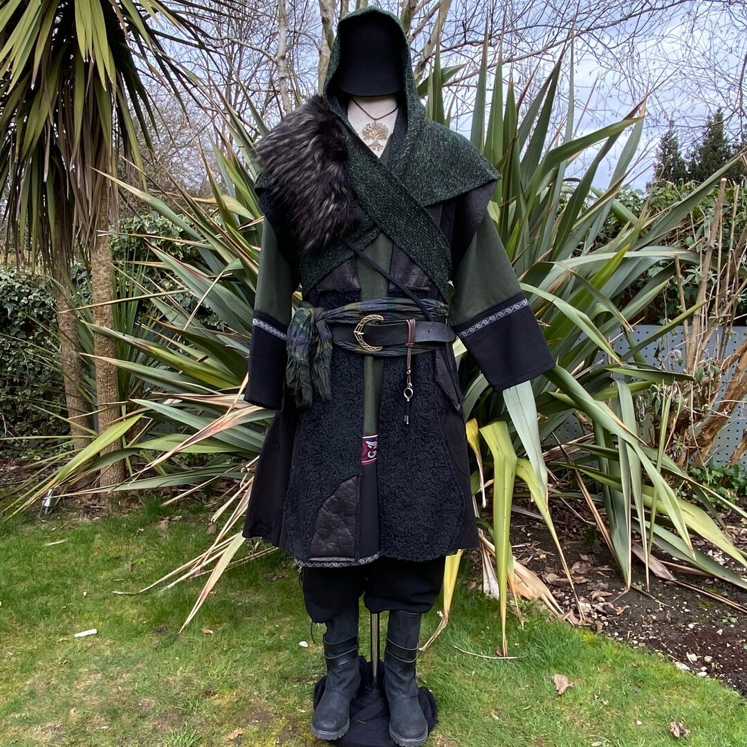 Shadow Assassin LARP Outfit 6 Pieces Green Hood, Faux Leather Fleece ...