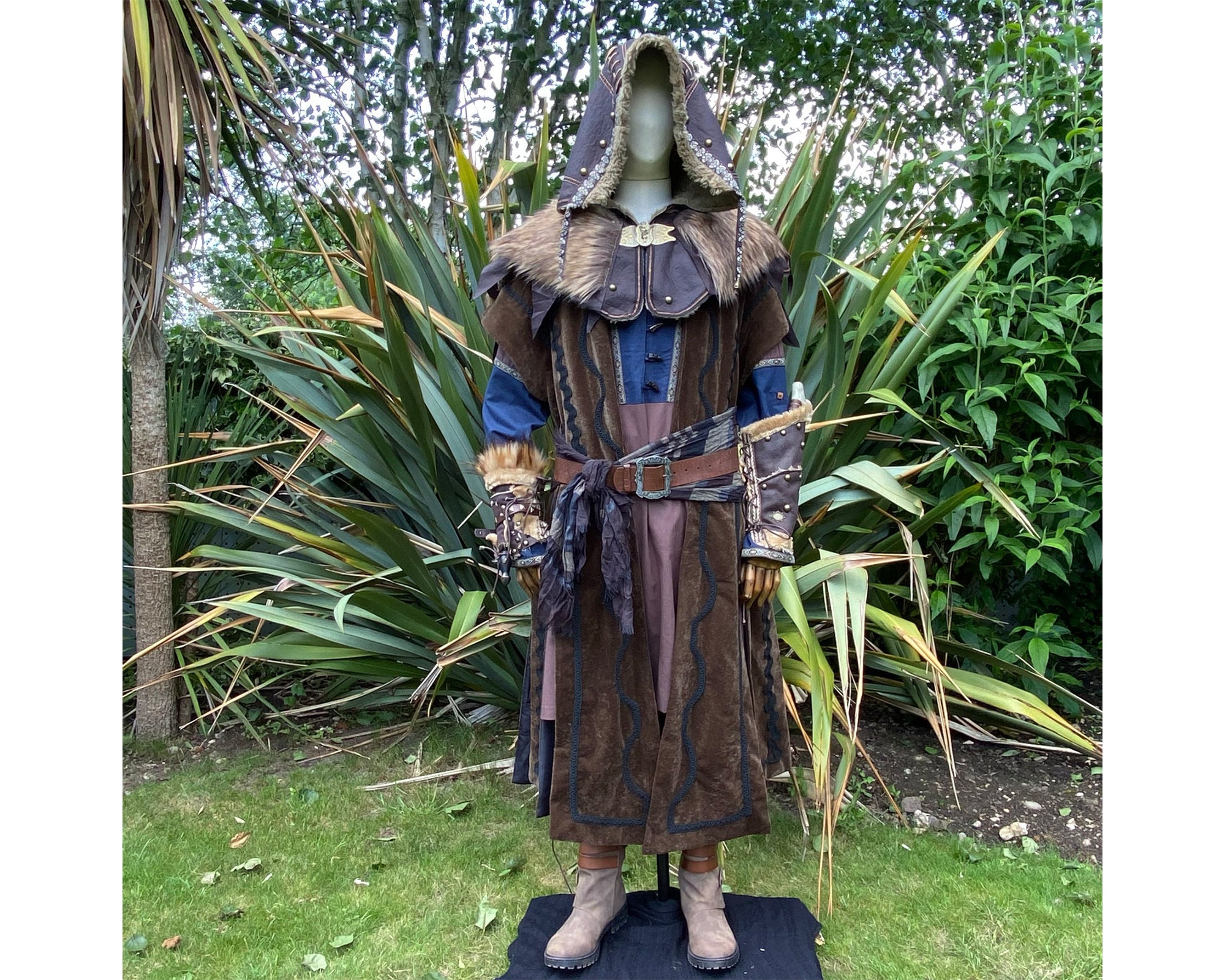 LARP Woodland Alchemist Costume Set / Brown & Blue / Shaman / | Etsy