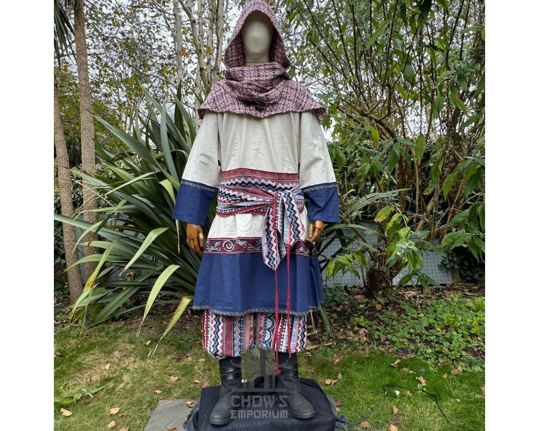 Champion Archer Costume -5 Pieces | Tunic, Hood, Pants, Sash, Necklace ...