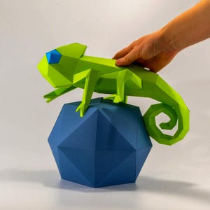 Chameleon Papercraft PDF, DIY 3D Paper Sculpture, Low Poly Printable ...