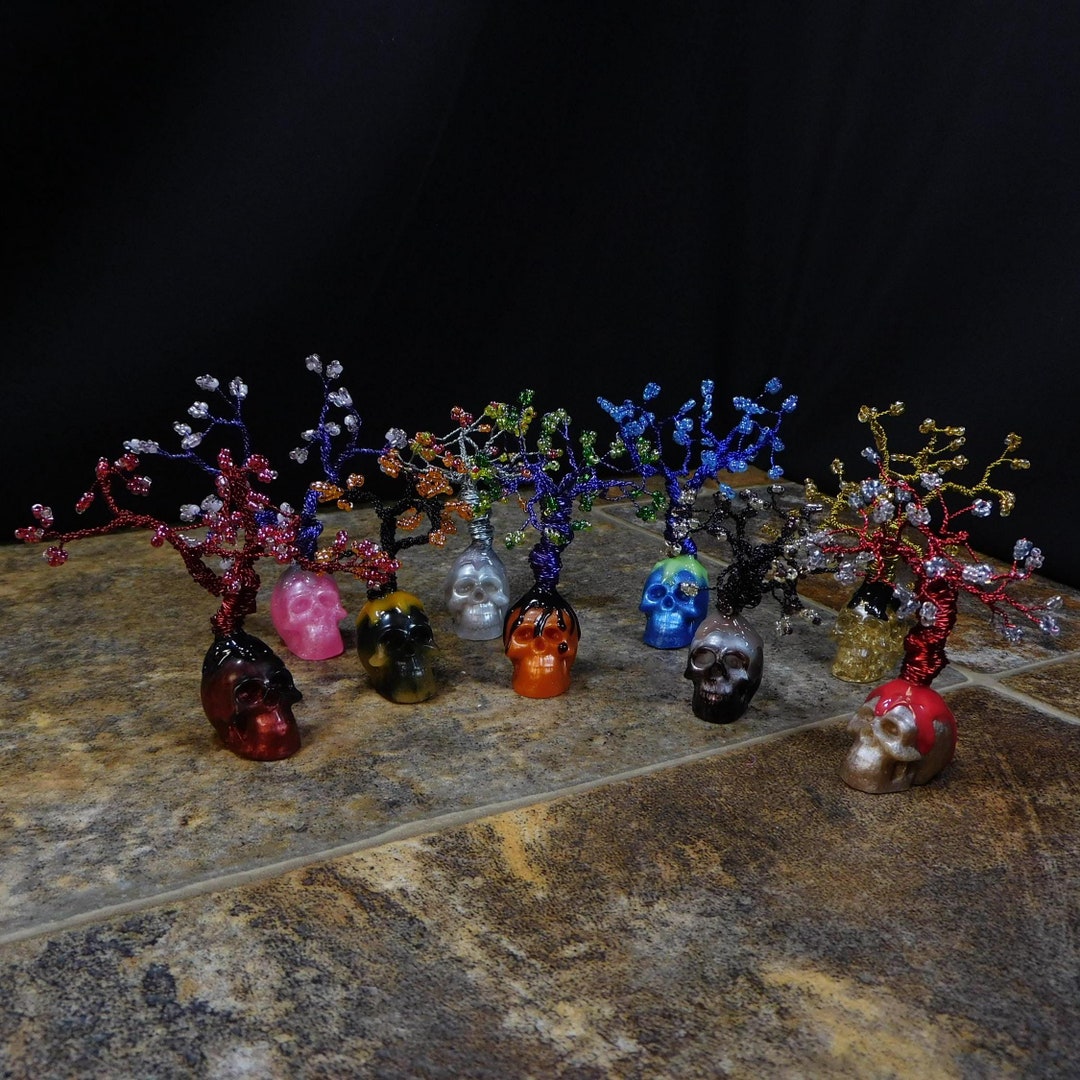 Original Handcrafted Epoxy Resin Skull Wire Bead Tree Figurine Knick ...
