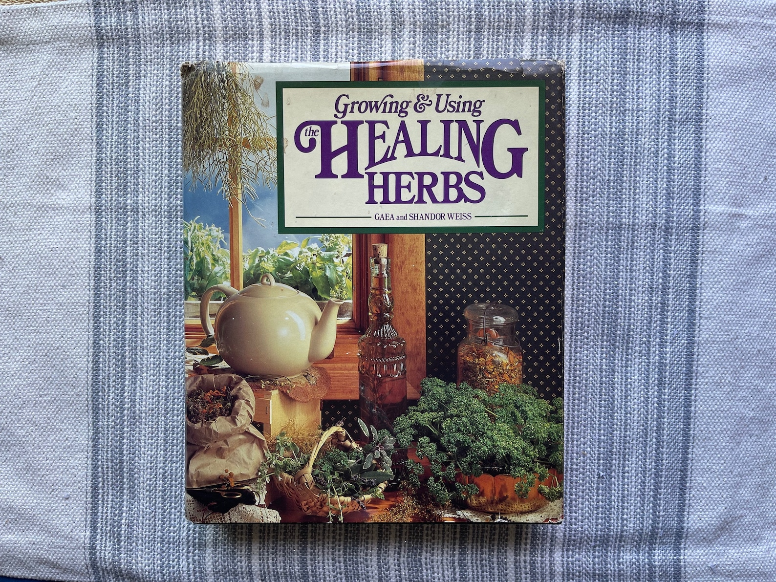 Growing and Using Healing Herbs, Gaea and Shandor Weiss (1985) - Etsy