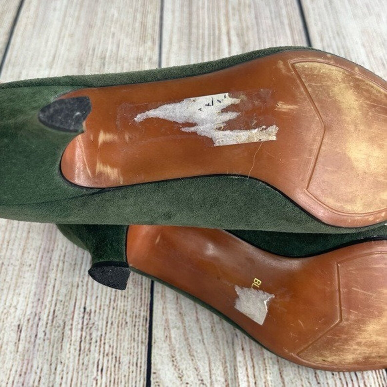 Vintage Carriage Court Green Suede Heels Gold Chain Embellishments Size ...
