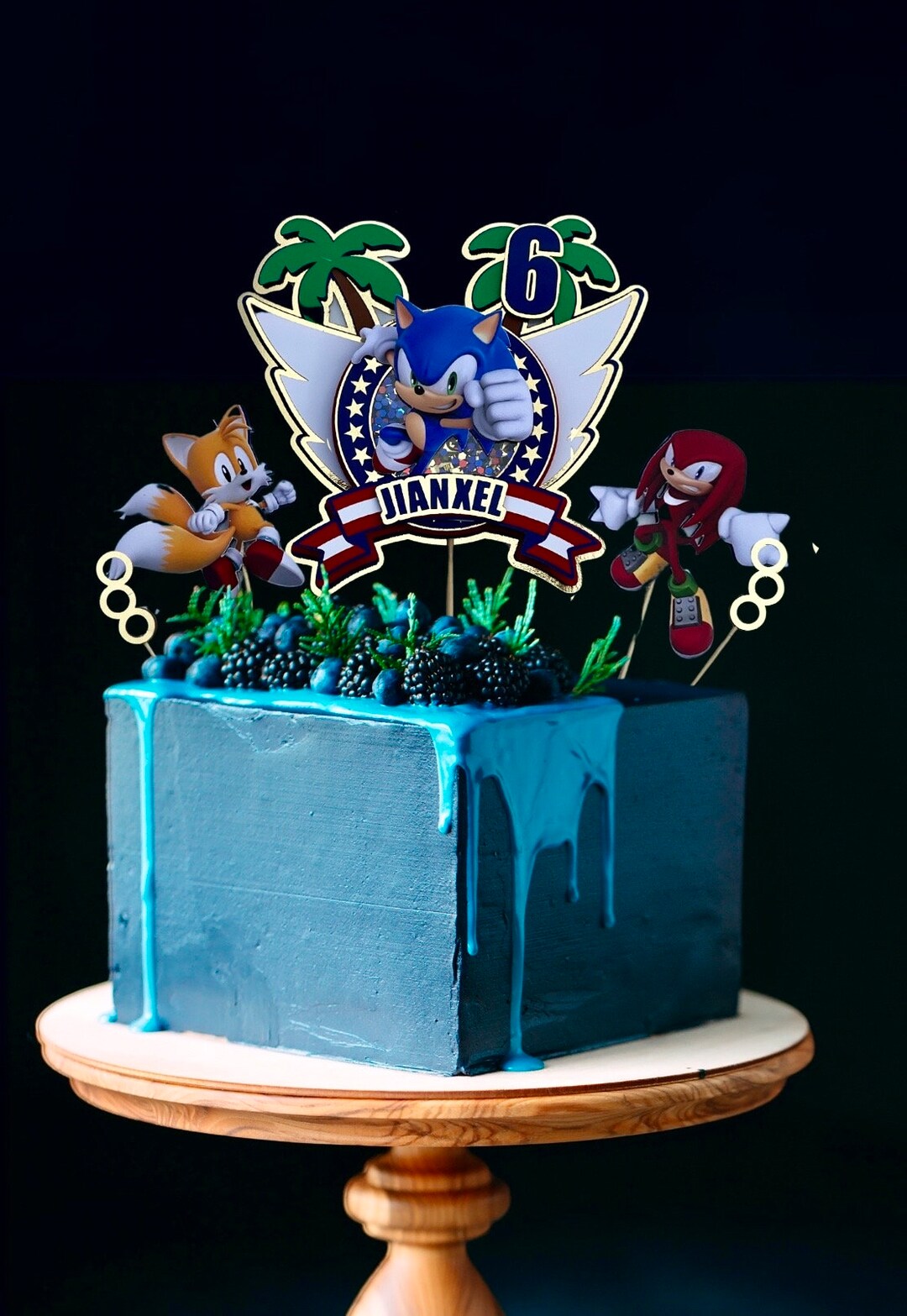 Character Shaker Cake Topper - Etsy