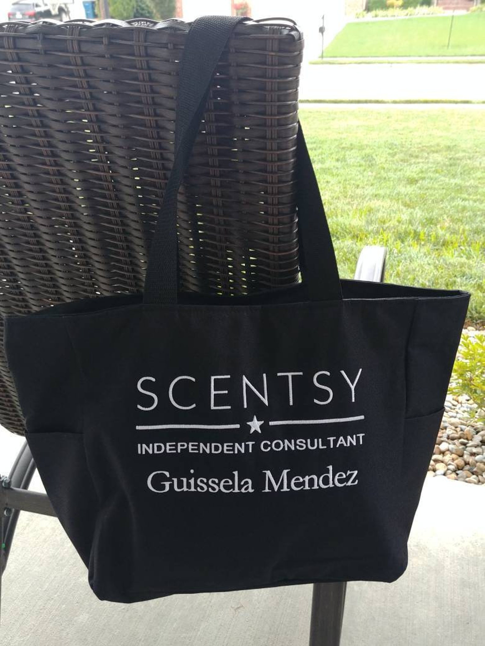 Authorized Scentsy Vendor Scentsy Embroidered Laptop Business Tote Bag ...