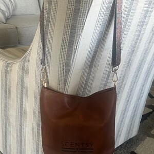 Authorized Scentsy Vendor Trendy Handbag Hobo Messenger Faux Leather ...