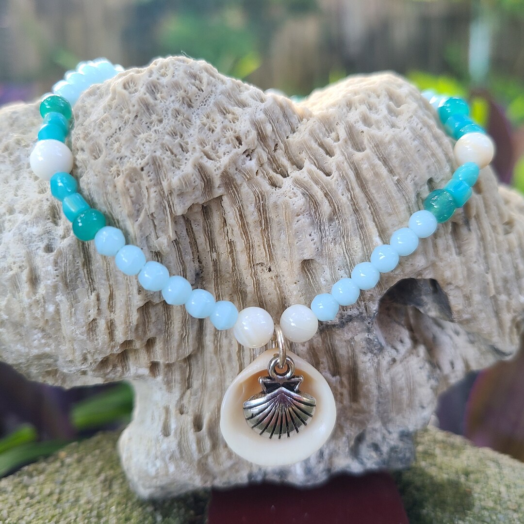 Ocean Blue Beaded Stretch Clam Shell Charm Bracelet Anklet (large ...