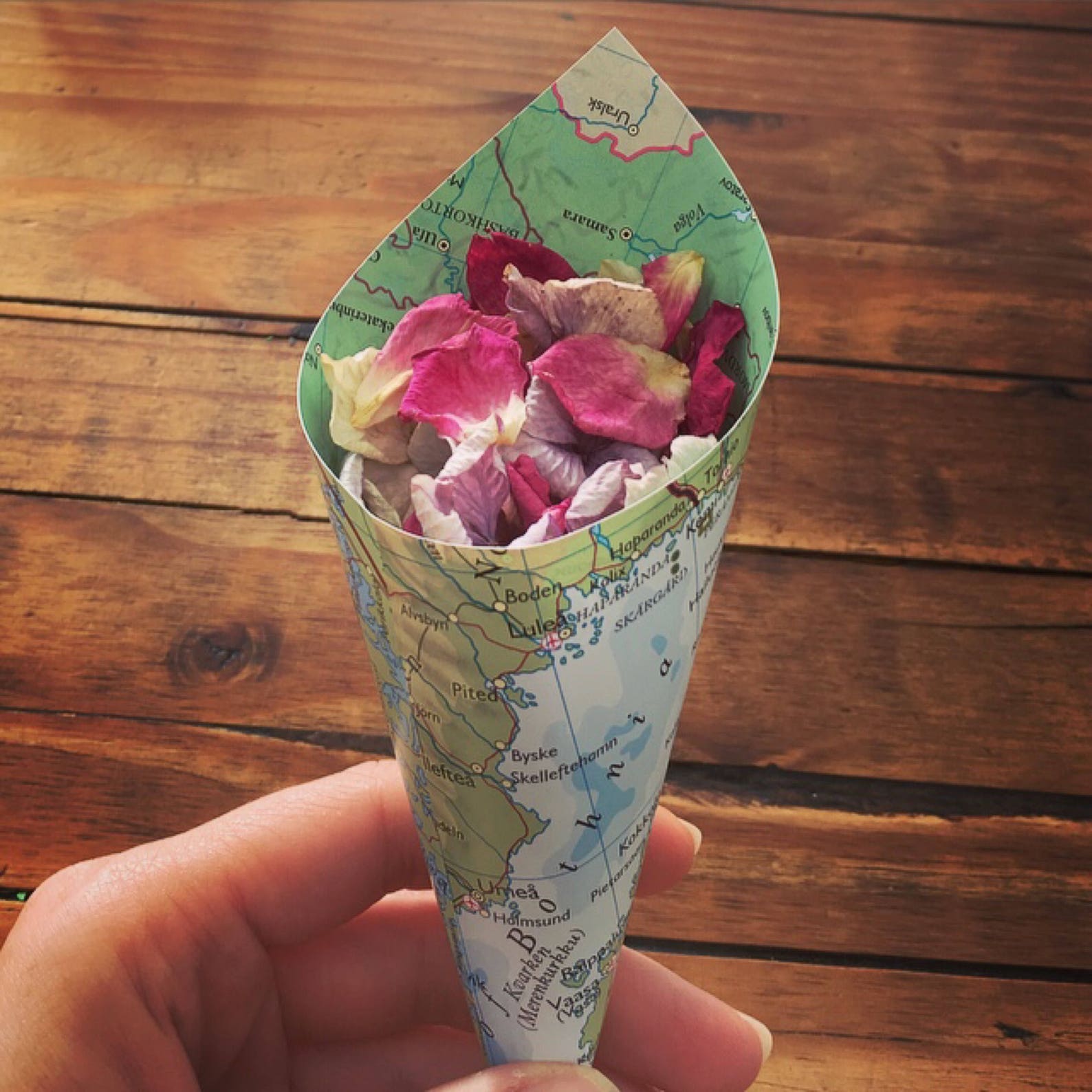 World Map Confetti Cones Atlas Cones Travel Wedding Cones | Etsy