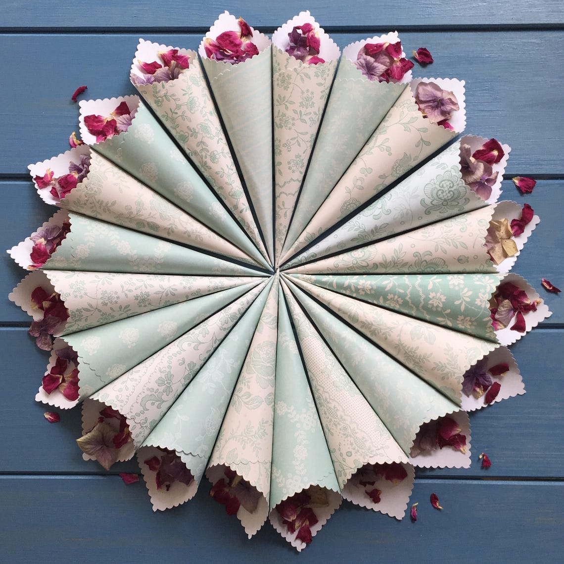 Green Confetti Cones Wedding Cones Paper Cones Flower | Etsy