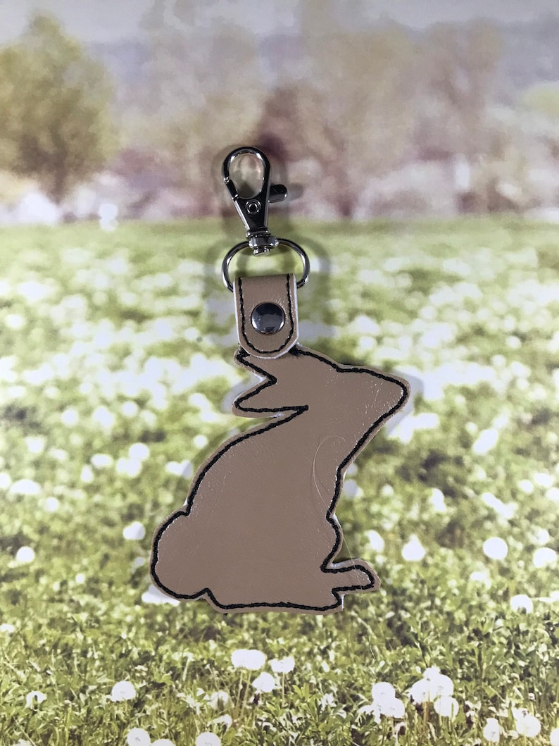 El Ahrairah Key Chain From Watership Down | Etsy