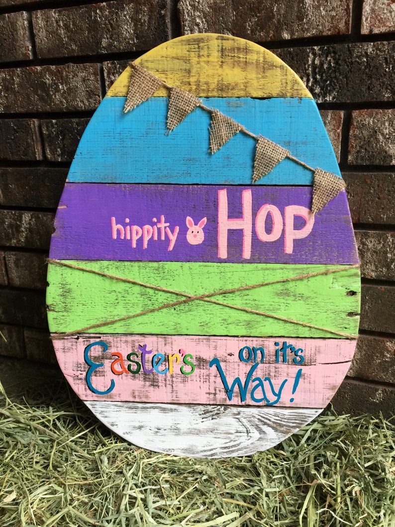 Easter's on It's Way Pallet Wood Egg Sign / Easter - Etsy
