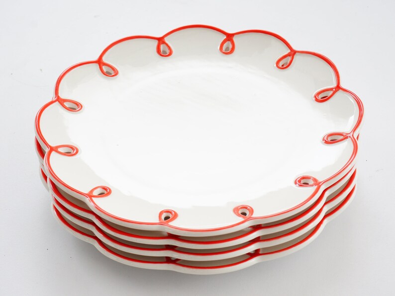 Set of 4 Doily Trim Plates - Etsy