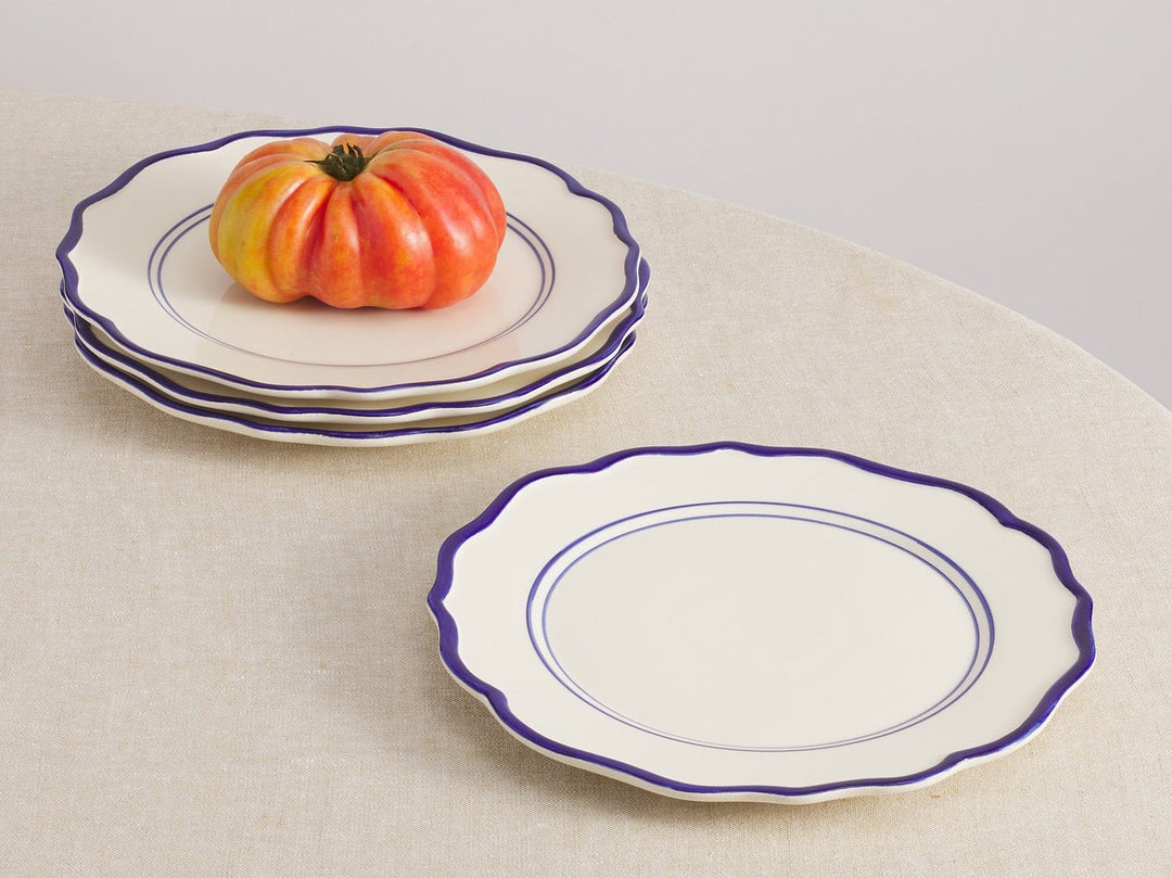 Set of 4 Wavy Border Plates - Etsy