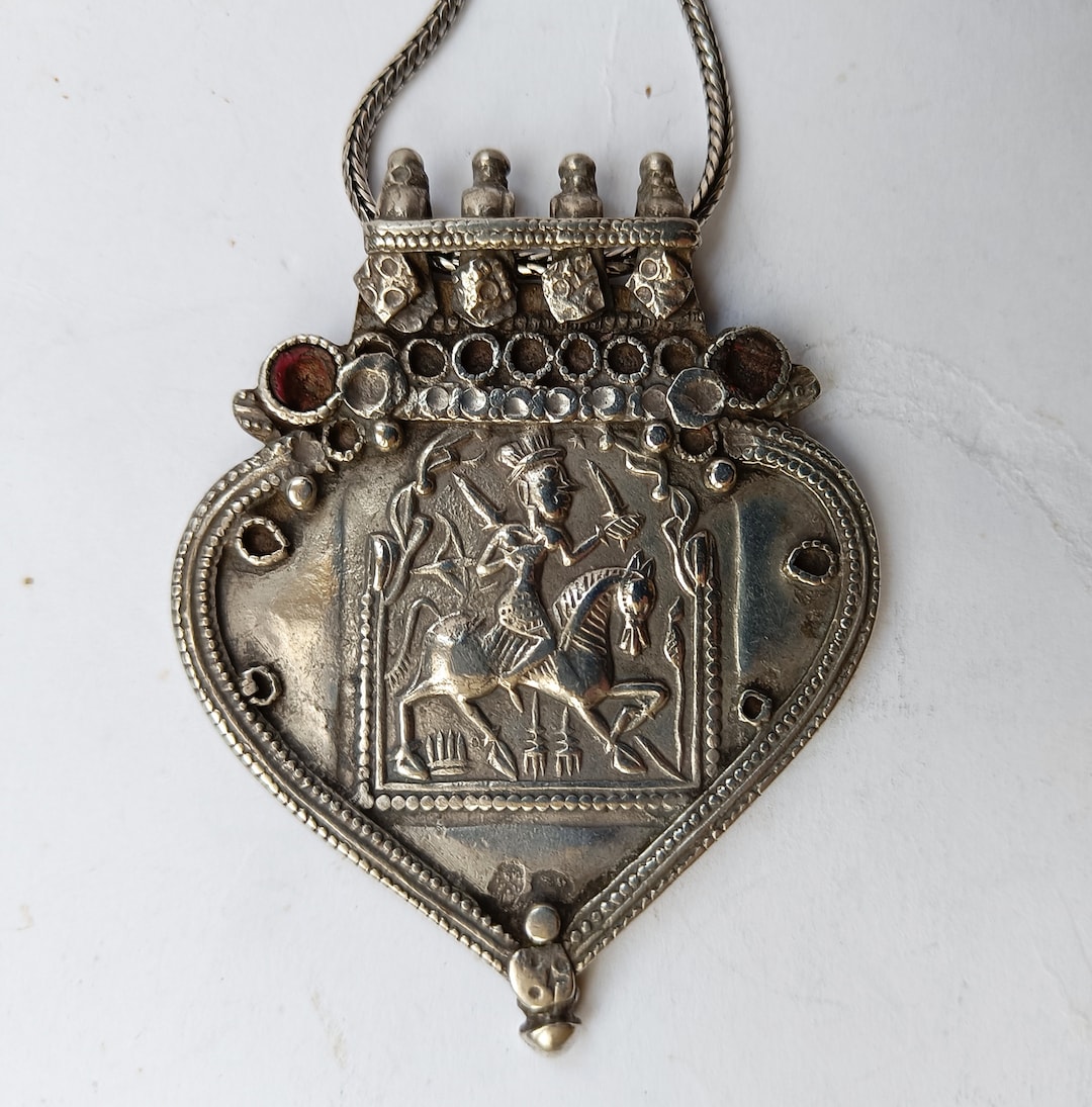 Large Antique Indian Silver Hindu Amulet Pendant Vintage - Etsy