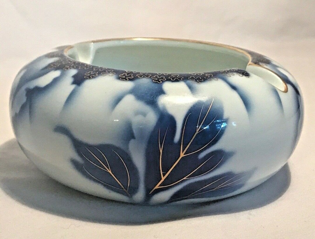 Antique Mt Fuji Fukagawa Arita Ware Porcelain Ashtray, Reception Flower ...