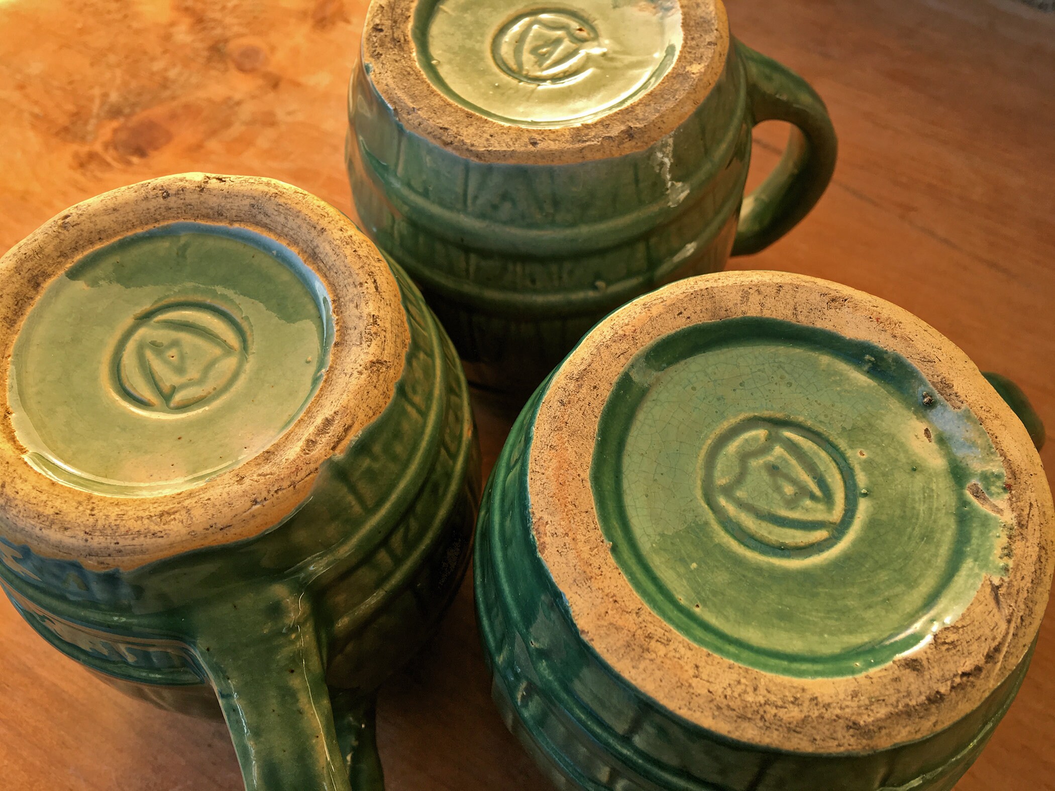 Set of Mccoy Mugs | 1930's Mccoy Pottery | Green Pottery Barrel Mugs ...