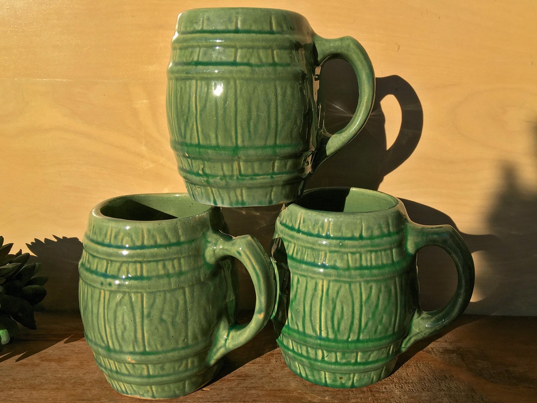 Set of Mccoy Mugs | 1930's Mccoy Pottery | Green Pottery Barrel Mugs ...