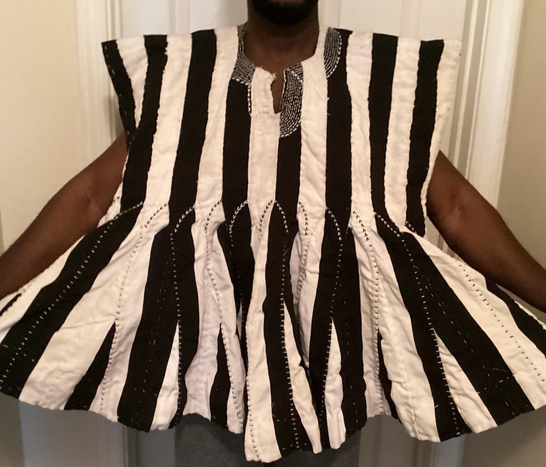 Northern Ghana Batakari in Red / White With Black Stripes, Hat and Side ...