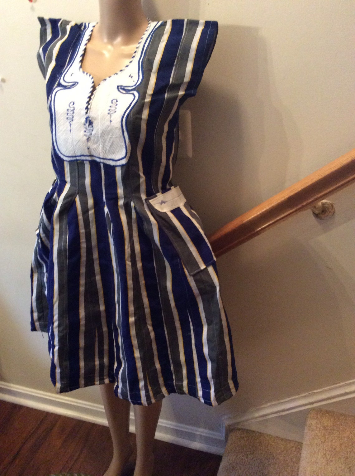 Northern Ghana Kente/fugu/batakari Fabric / Embroidered Split - Etsy