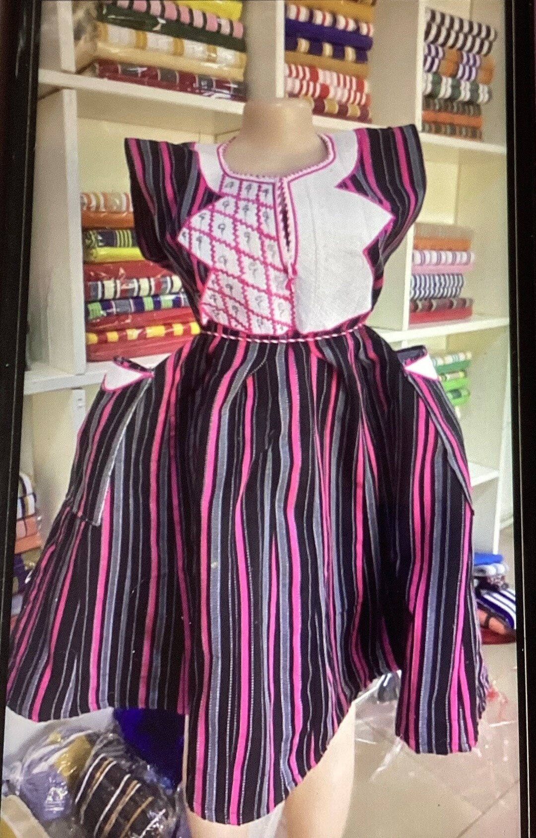 Northern Ghana Kente/fugu/ Batakari Fabric/embroidered Split Neckline ...