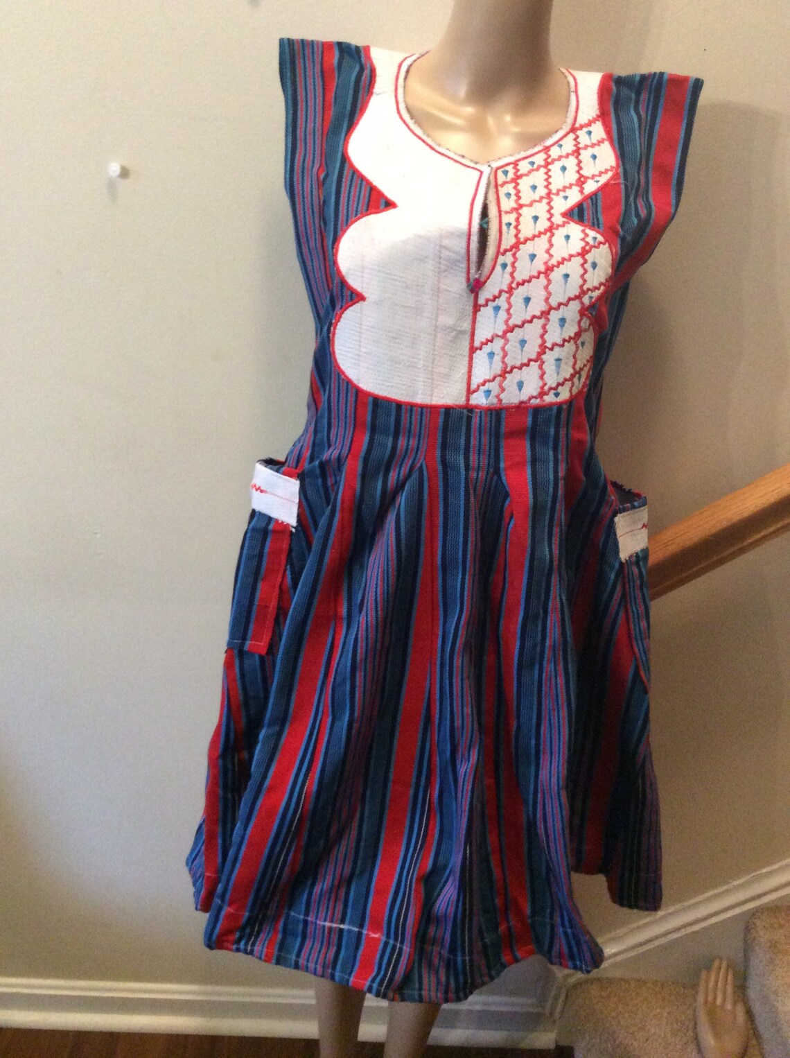 Northern Ghana Kente/fugu/ Batakari Fabric/embroidered Split - Etsy