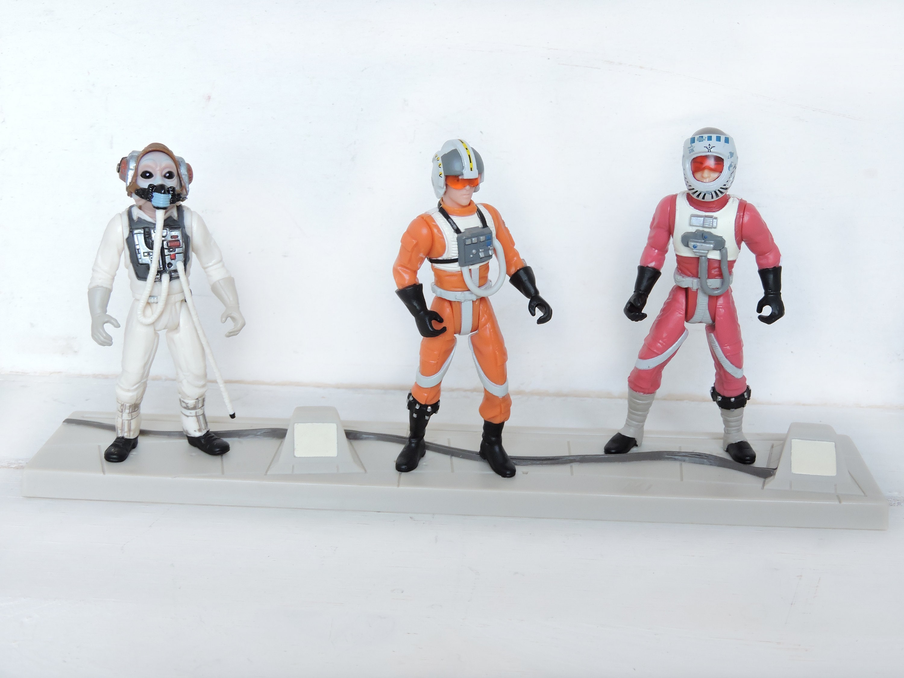 Star Wars cinema Scenes Action Figure 3 Pack Rebel Pilots Ten Numb, Wedge Antilles, Arvel Crynyd ...