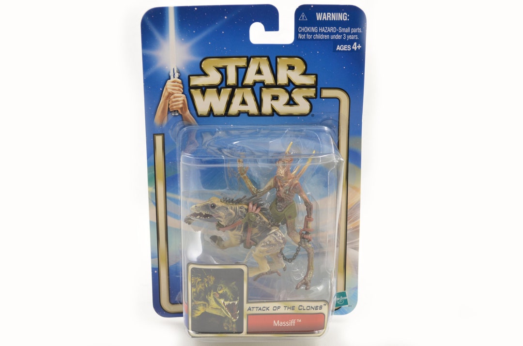 2002 Massiff Star Wars Saga Series Action Figure New on Card Attack of ...
