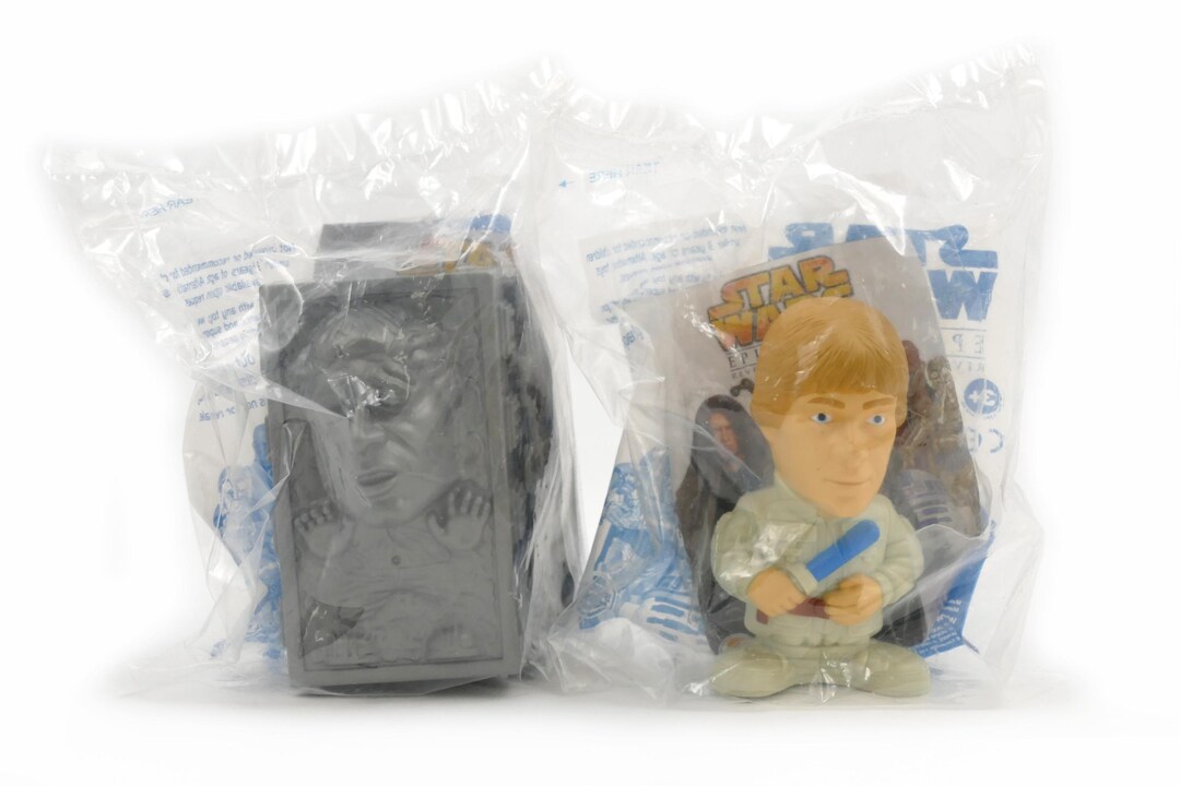 Star Wars Revenge of the Sith Han Solo in Carbonite and Luke Skywalker ...