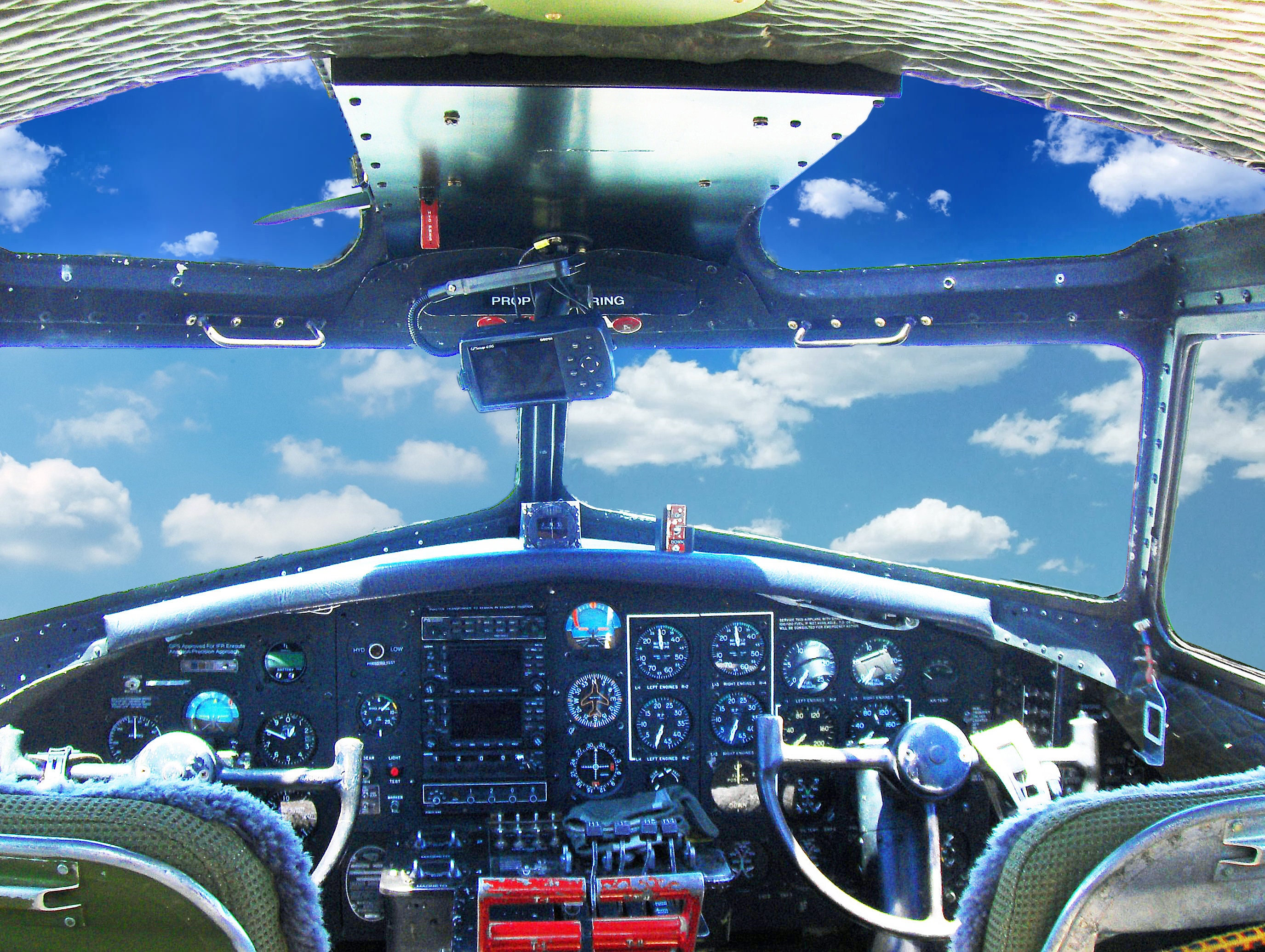 B 17 Cockpit