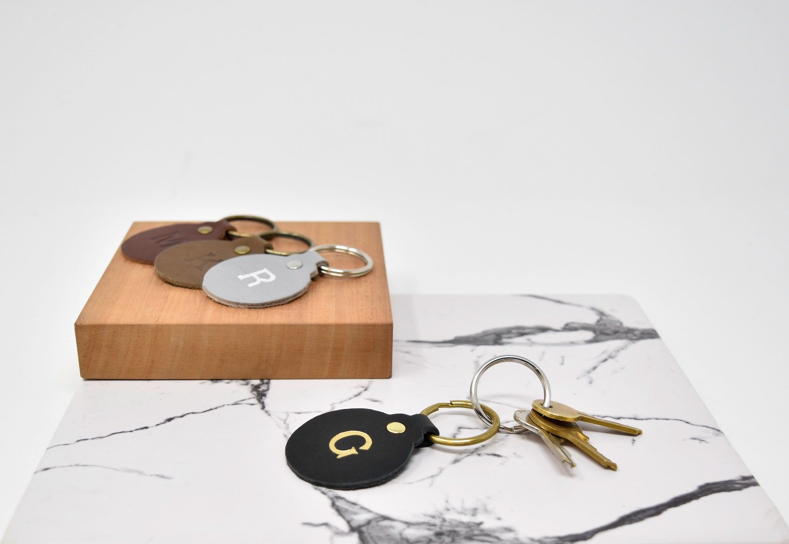 Custom Leather Circle Keychain. Monogrammed Personalized Full - Etsy