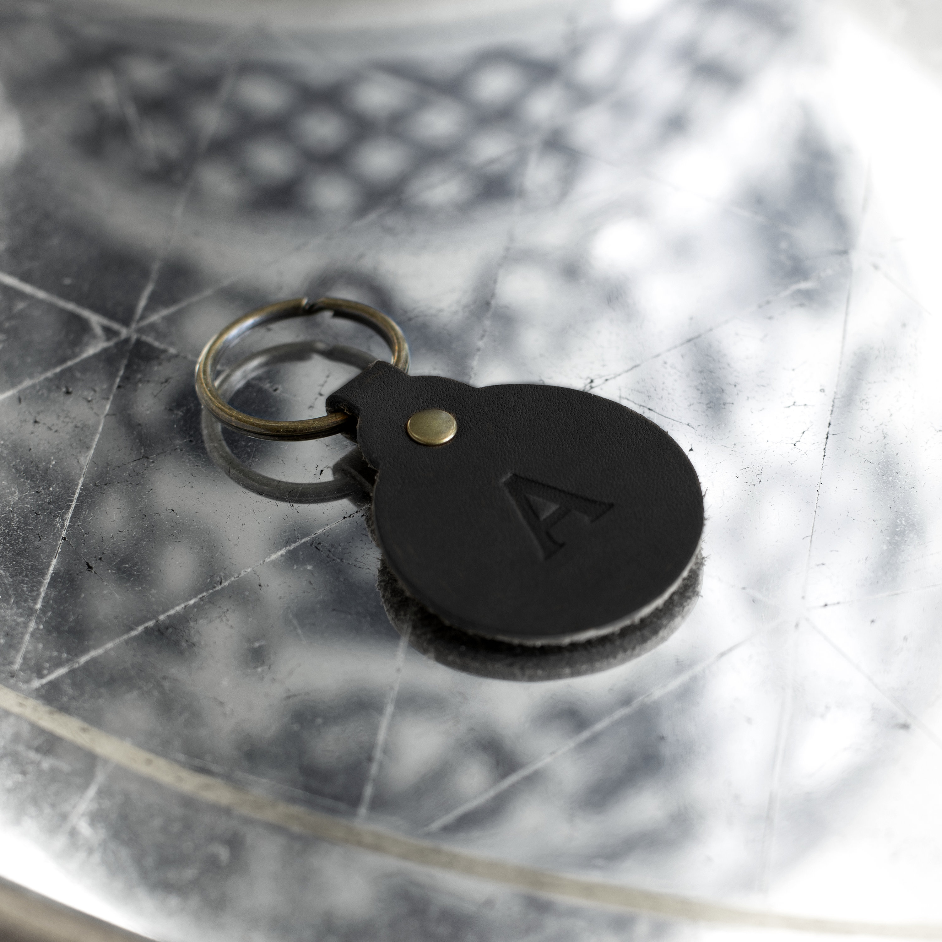 Circle Key Chain. Key Fob. Key Chains. Monogram Keychain - Etsy Canada