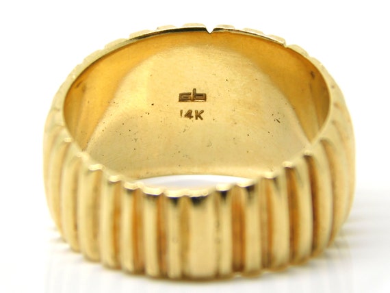 14k Yellow Gold Ribbed Textured Men's Eternity Shrimp… - Gem