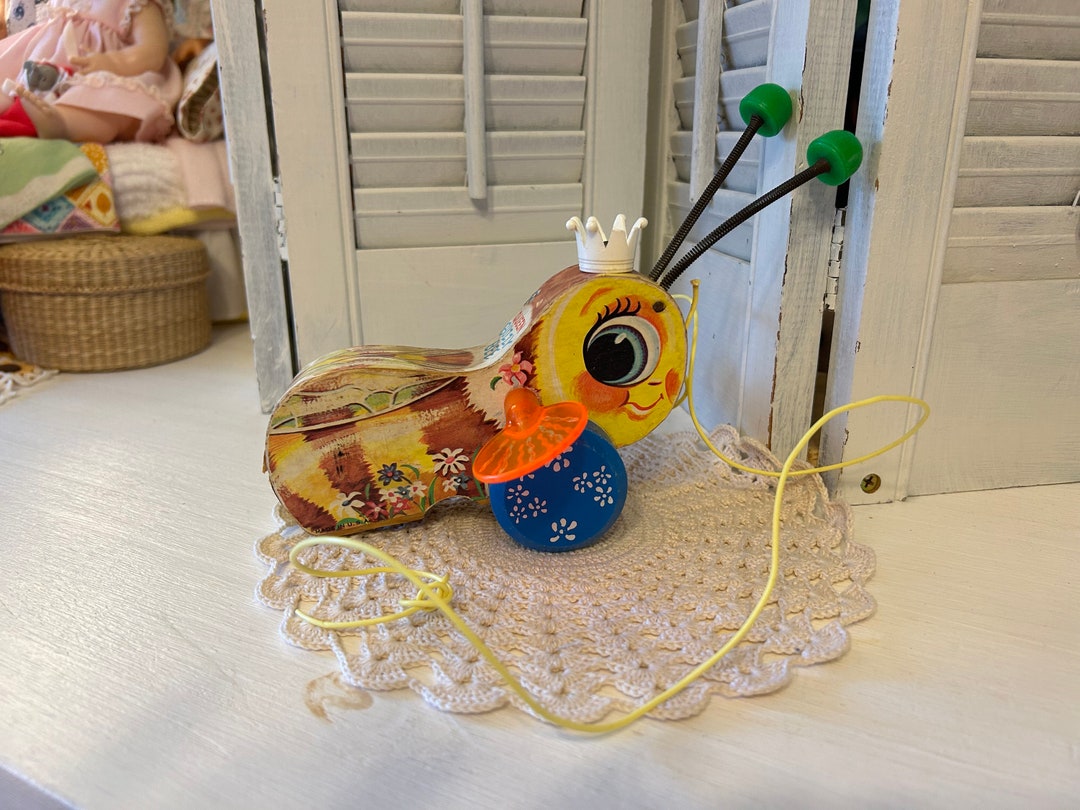Fisher Price Queen Buzzy Bee 1972, Vintage Nursery Décor - Etsy