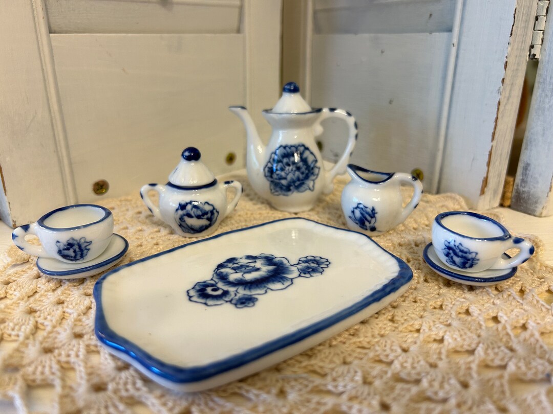Tiny Tea Set W/ Blue Flower Motif, Vintage Nursery Décor - Etsy