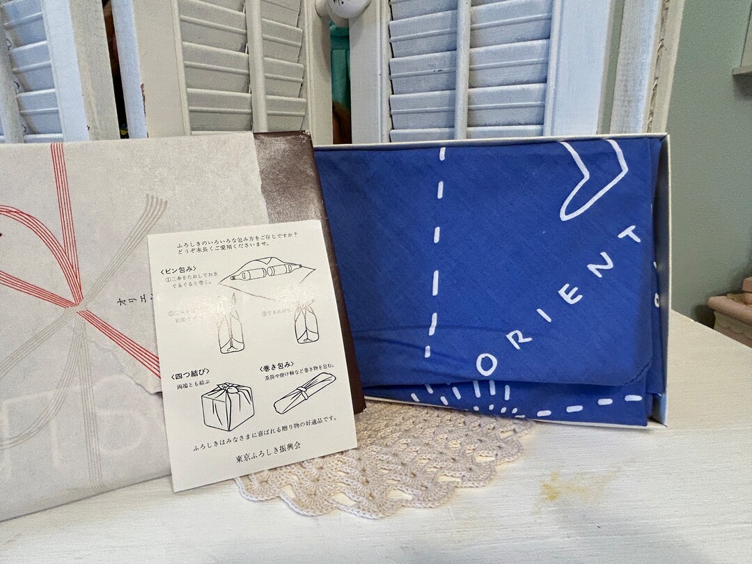 Boxed Matsuya Large Scarf/wrapper Plus 2 Scarves, Vintage Linens - Etsy