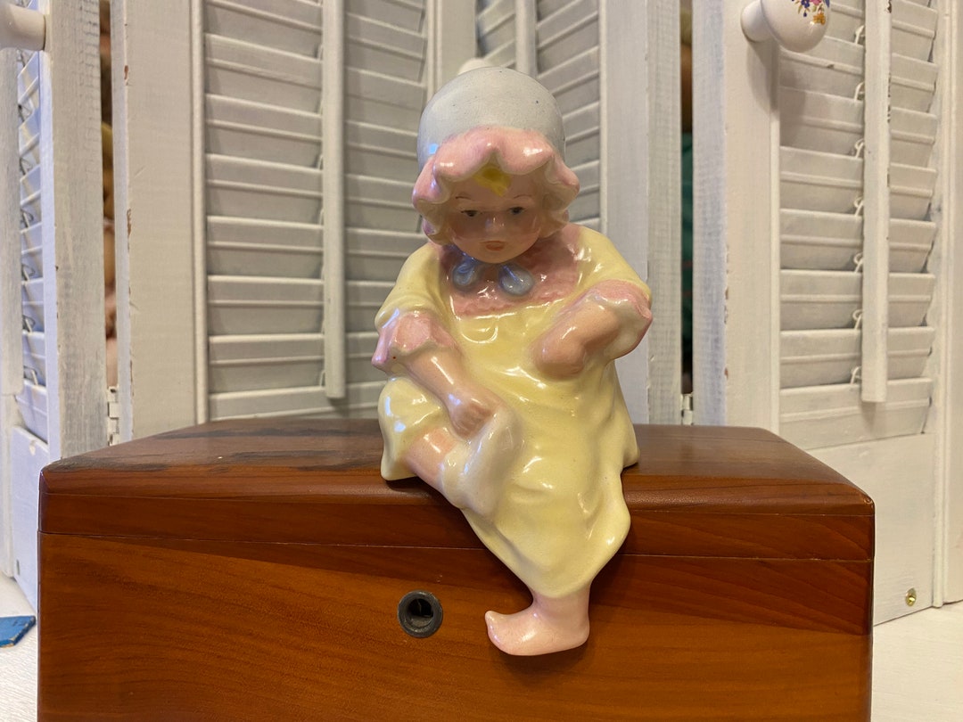 Baby Shelf Sitter Ceramic Figurine, Vintage Nursery Décor - Etsy